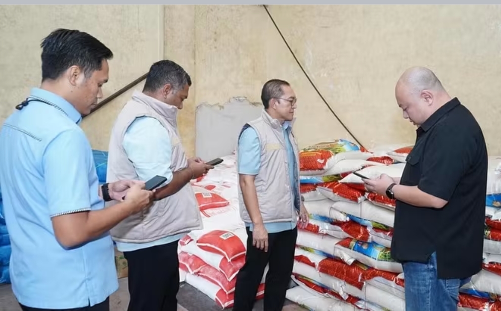 Ditreskrimsus Polda Kaltim Cek Stok dan Harga Beras Premium ...